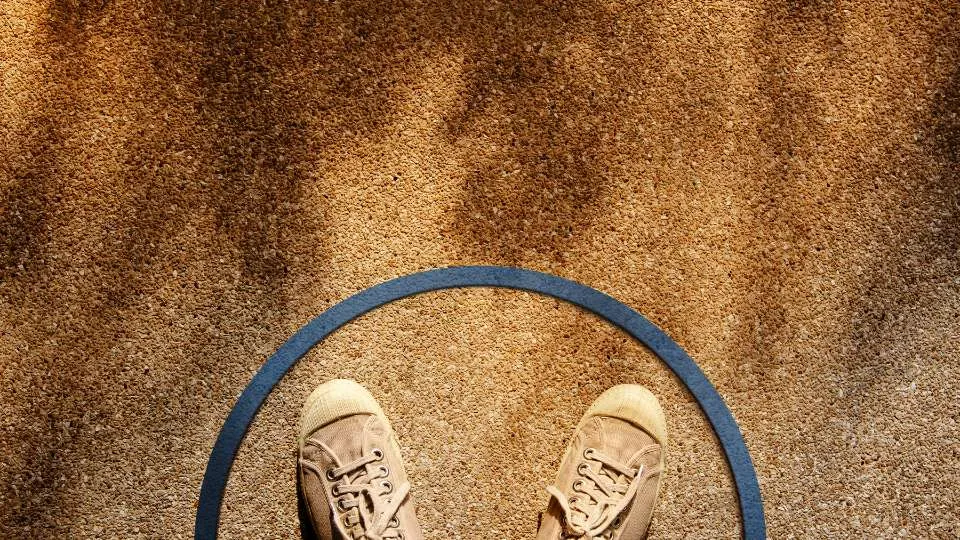 Identifying Boundaries : NewCritics.com